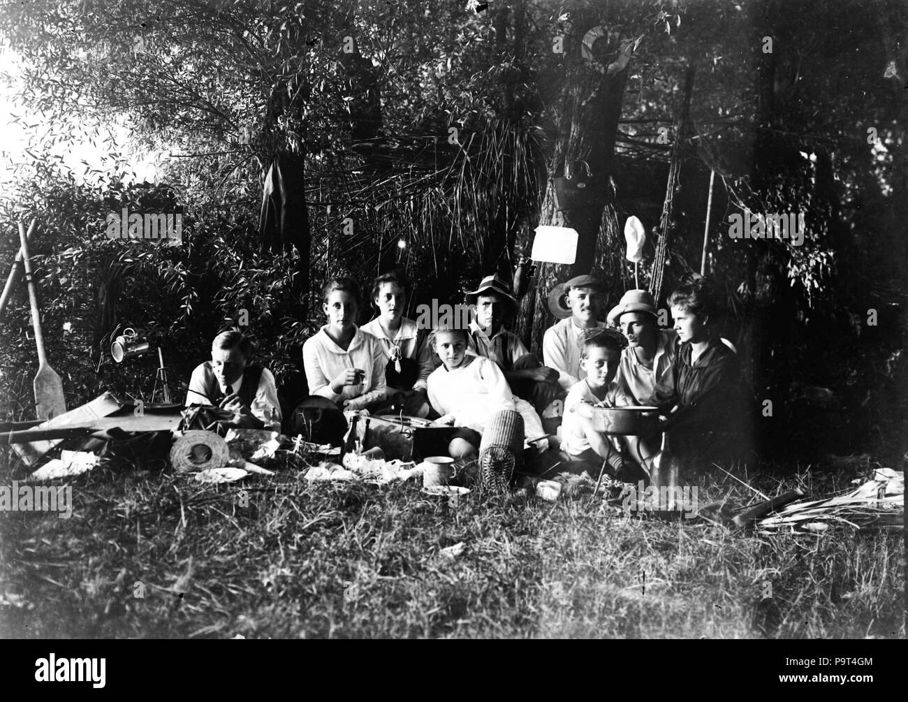 Excursion exploration Black and White Stock Photos & Images - Alamy