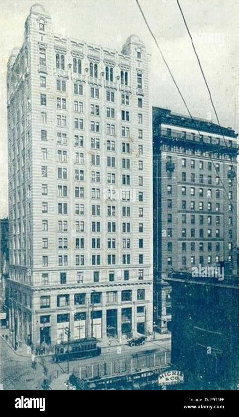 . English: Postcard of the Canadian Pacific Building, completed in 1911 ...