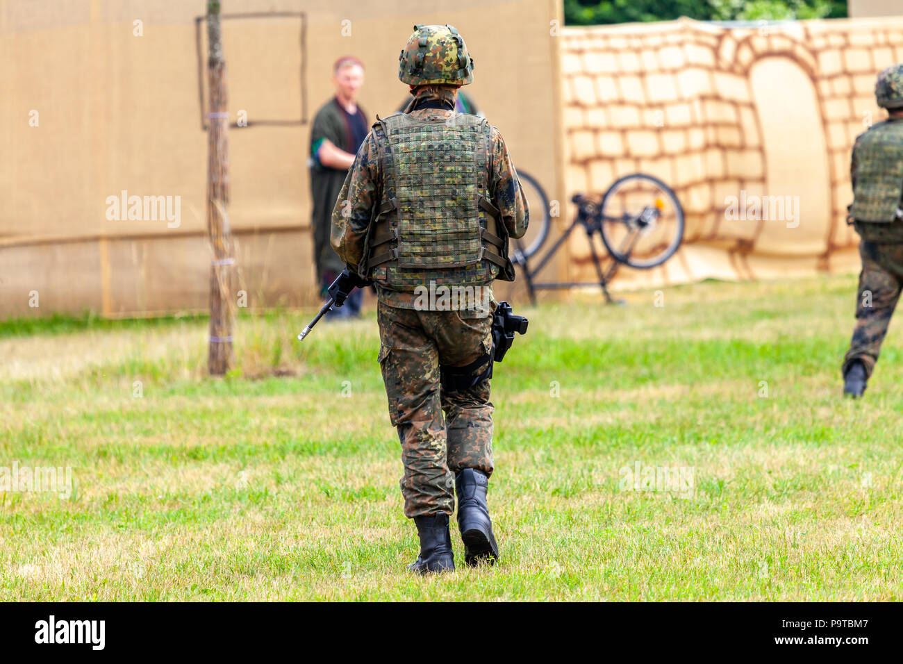 Warrior leader course hi-res stock photography and images - Alamy