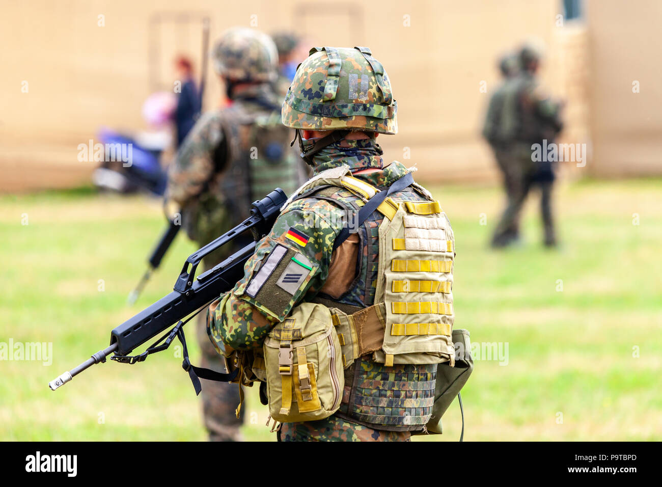German soldier with a rifle on a training course Stock Photo - Alamy