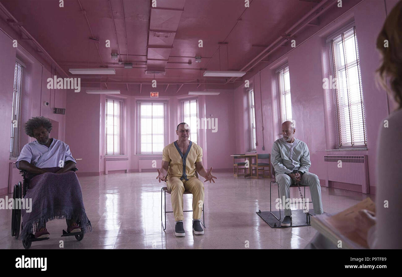GLASS 2019 Touchstone Pictures film with from left: Samuel L. Jackson ...