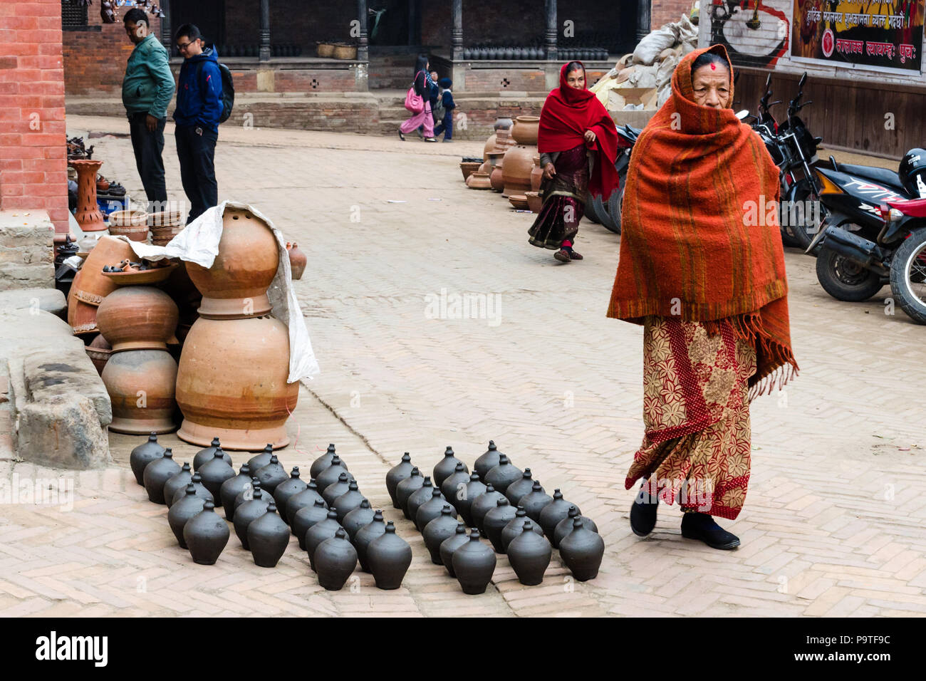 Travel pottery nepal hi-res stock photography and images - Alamy