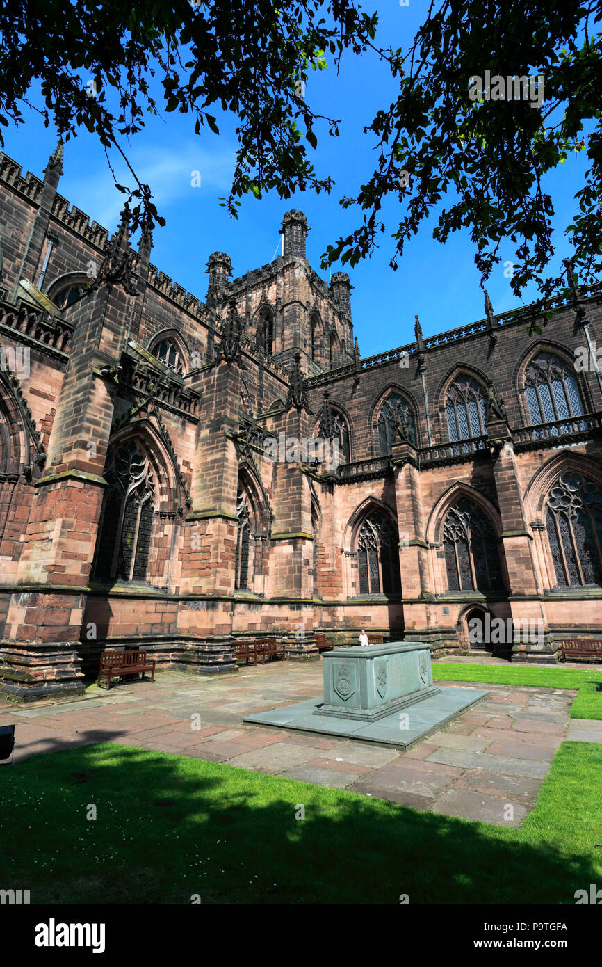 Summer view of Chester Cathedral, Chester City, Cheshire, England Stock ...