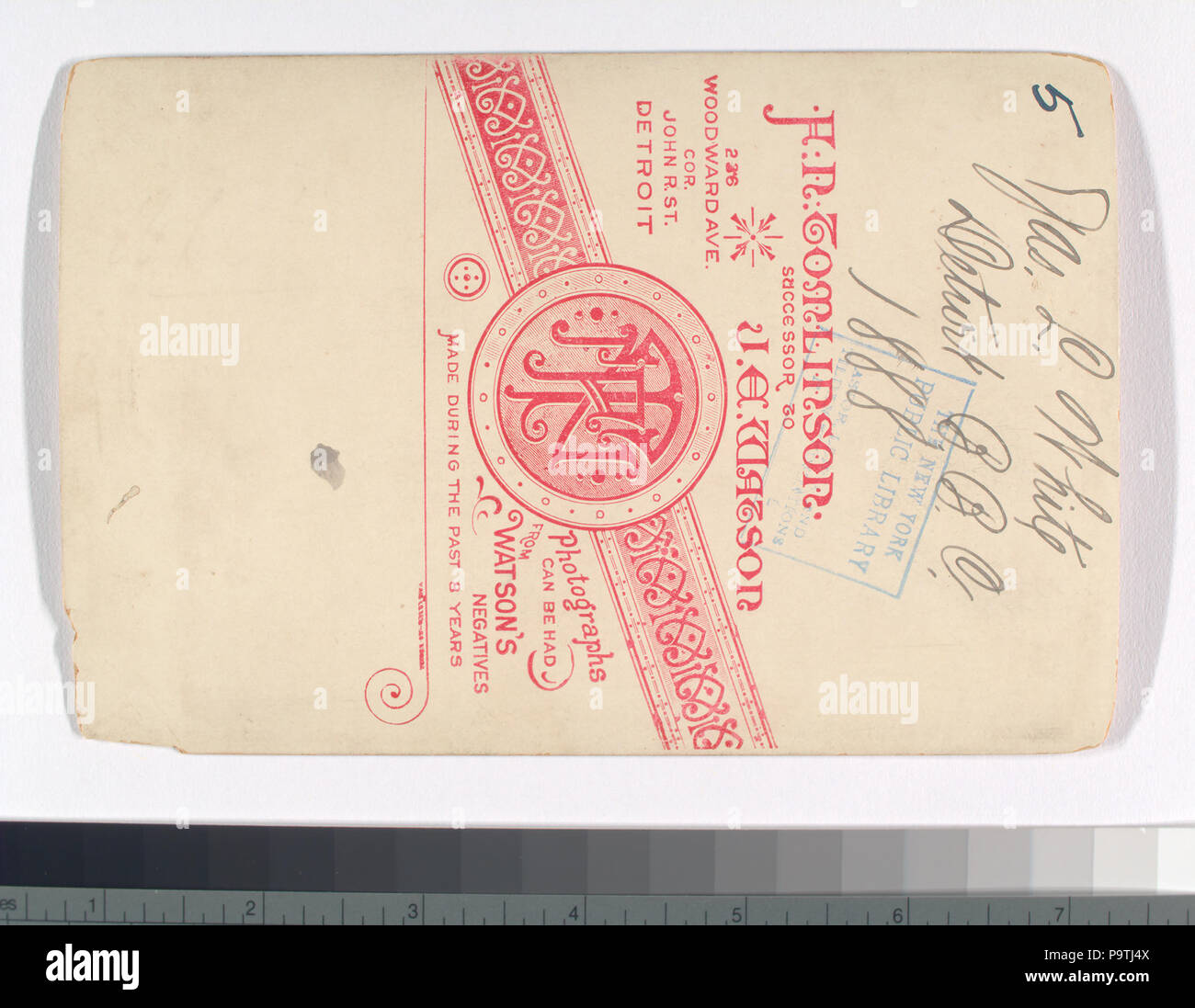 Deacon white hi-res stock photography and images - Alamy