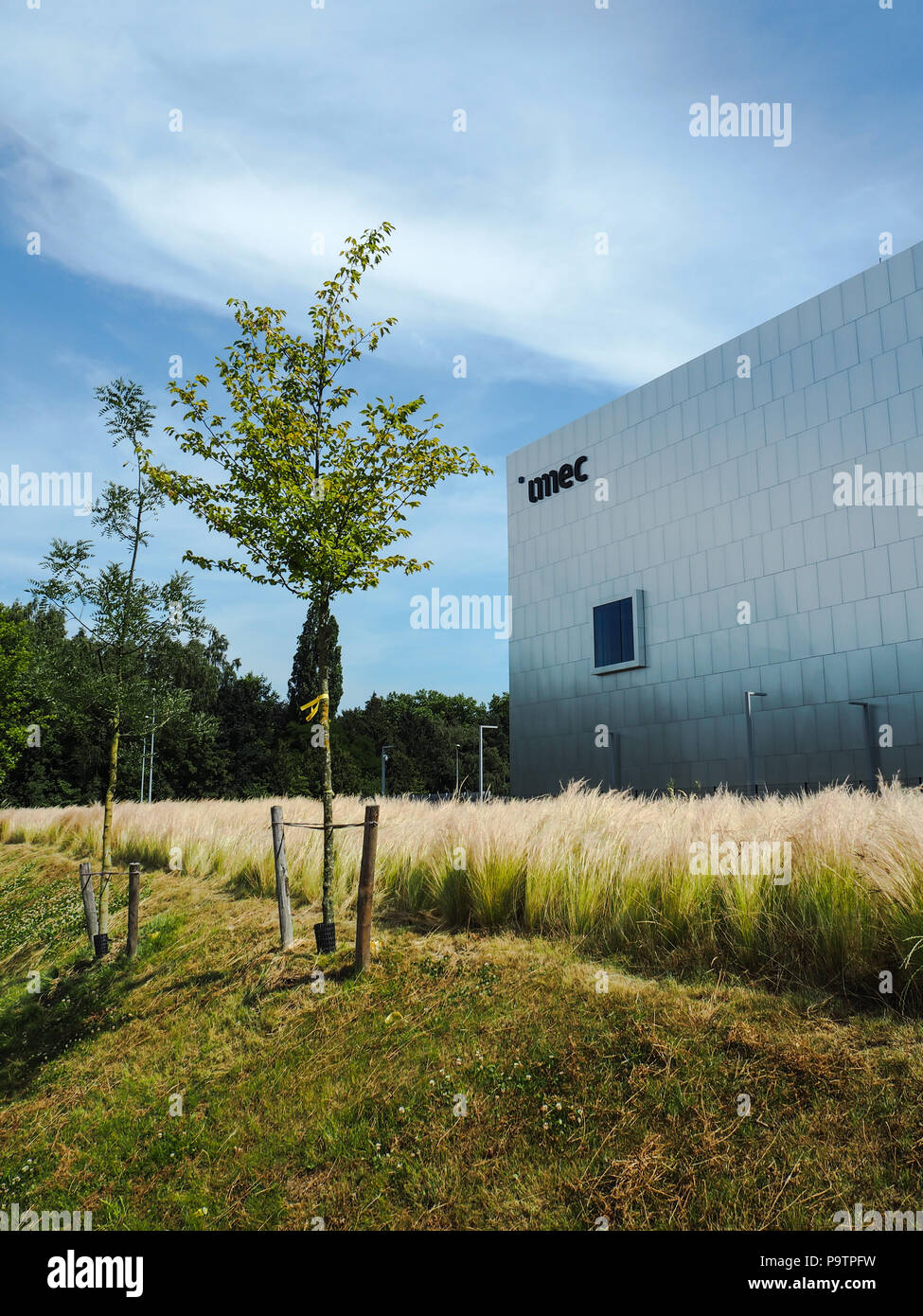 June 2018 - Leuven, Belgium: the semiconductor fablab of Imec, a ...