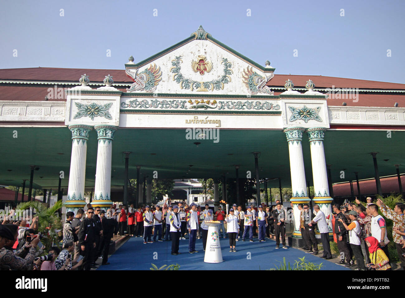 Solo kraton hi-res stock photography and images - Alamy