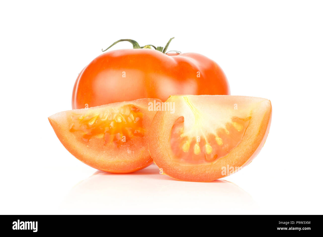 Heirloom tomato slices hi-res stock photography and images - Alamy