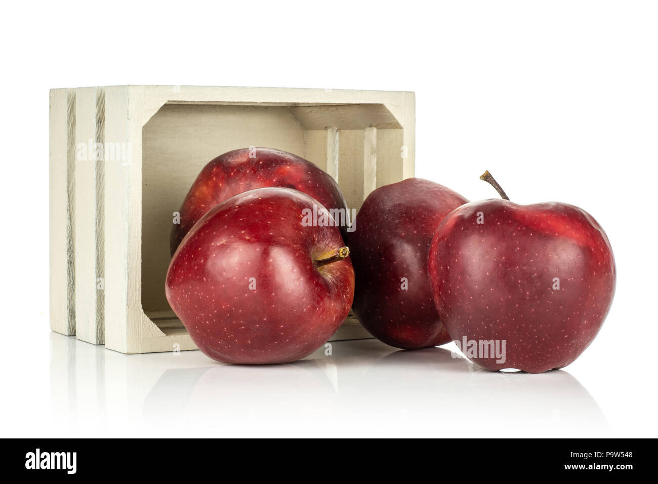 Red blushed apples hi-res stock photography and images - Alamy