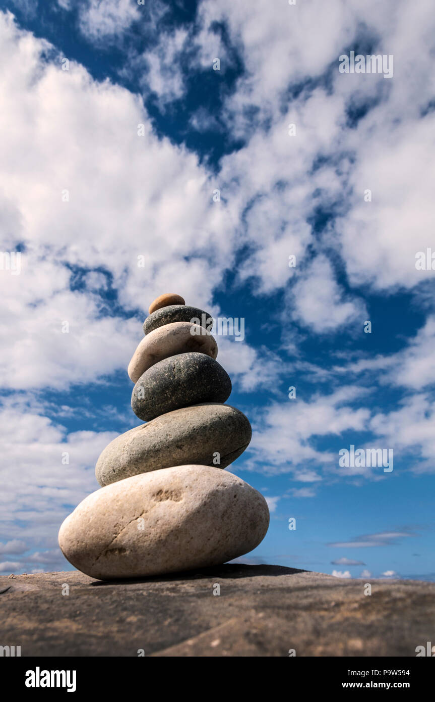 Rock piles or stacks on a beach Stock Photo - Alamy