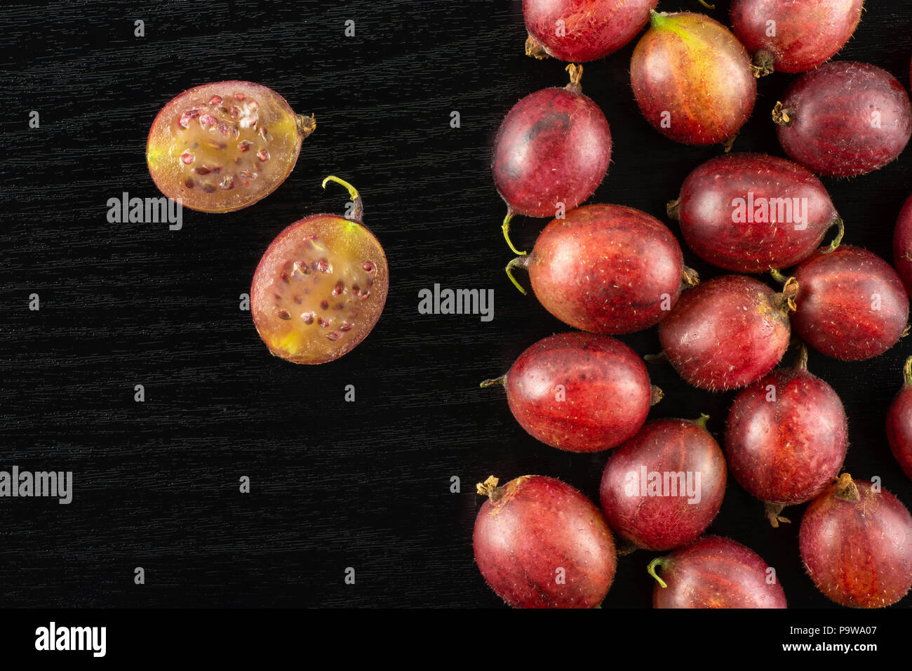 ‘hinnomaki red’ gooseberry hi-res stock photography and images - Alamy