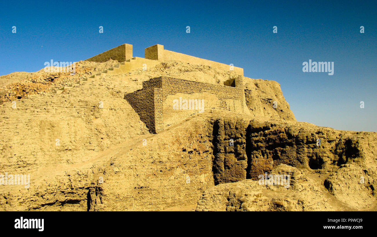 View to Western Deffufa temple, Kerma Nubia, Sudan Stock Photo - Alamy