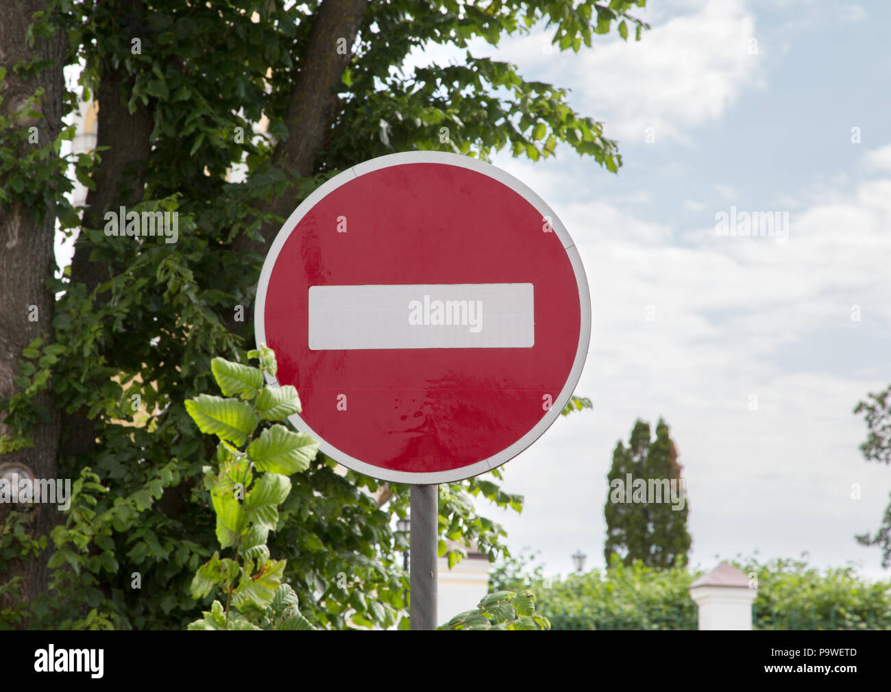 No passage traffic sign hi-res stock photography and images - Alamy