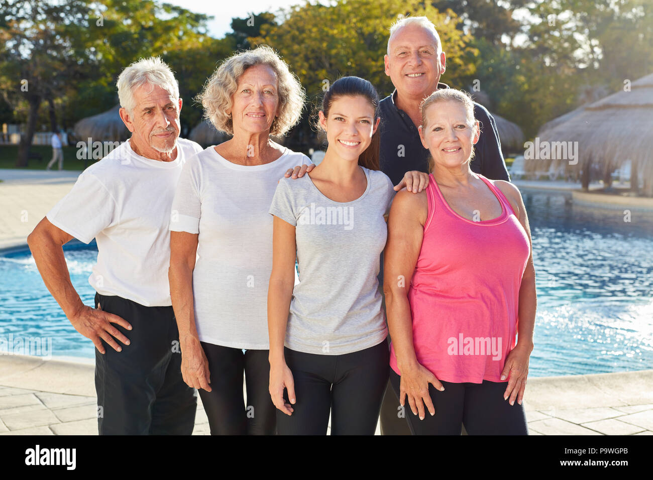 Group yoga pool hi-res stock photography and images - Alamy