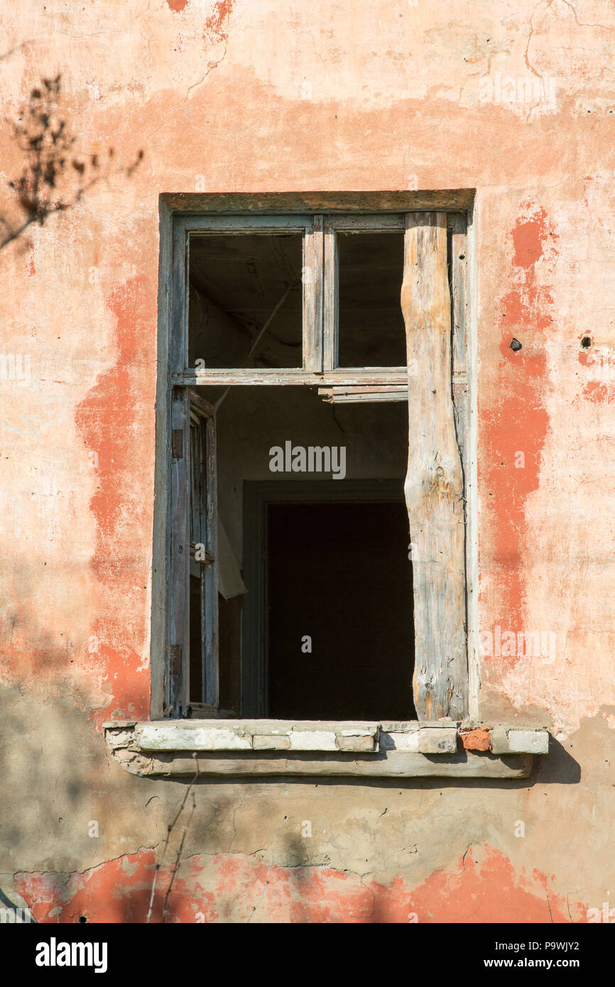 broken window of an old destroyed house Stock Photo - Alamy