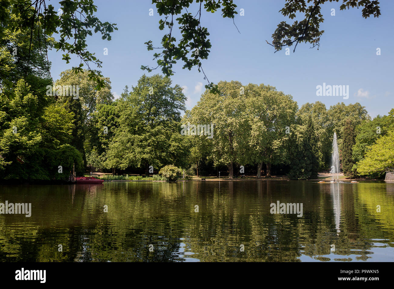 Beautiful park scene in the Volksgarten Park in Cologne, Germany Stock ...
