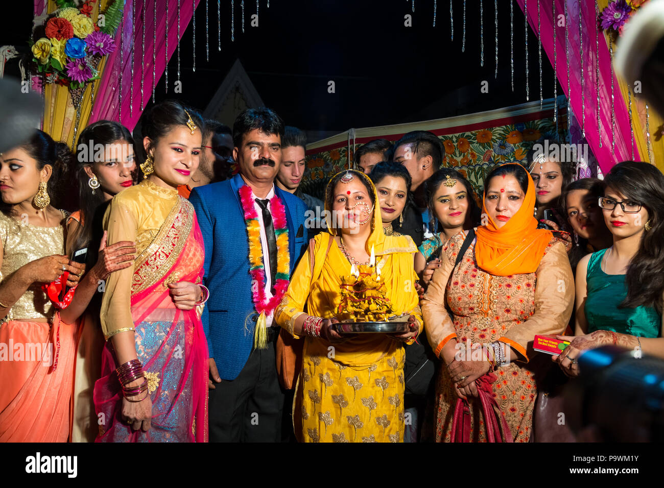 A traditional wedding in a small village in the Indian province. Indie ...