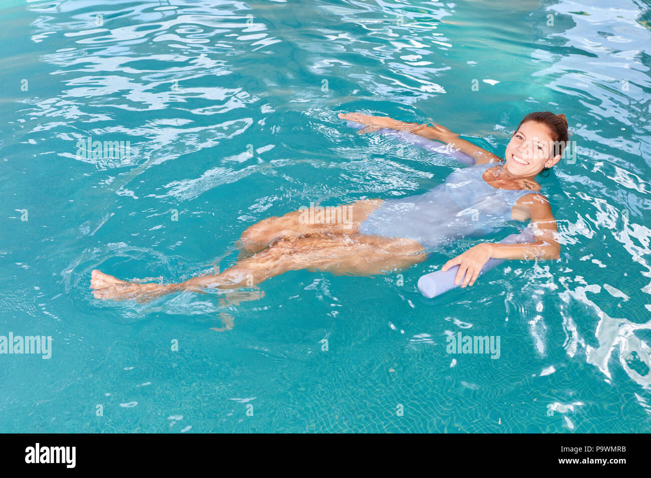 Swimming on the back hi-res stock photography and images - Alamy