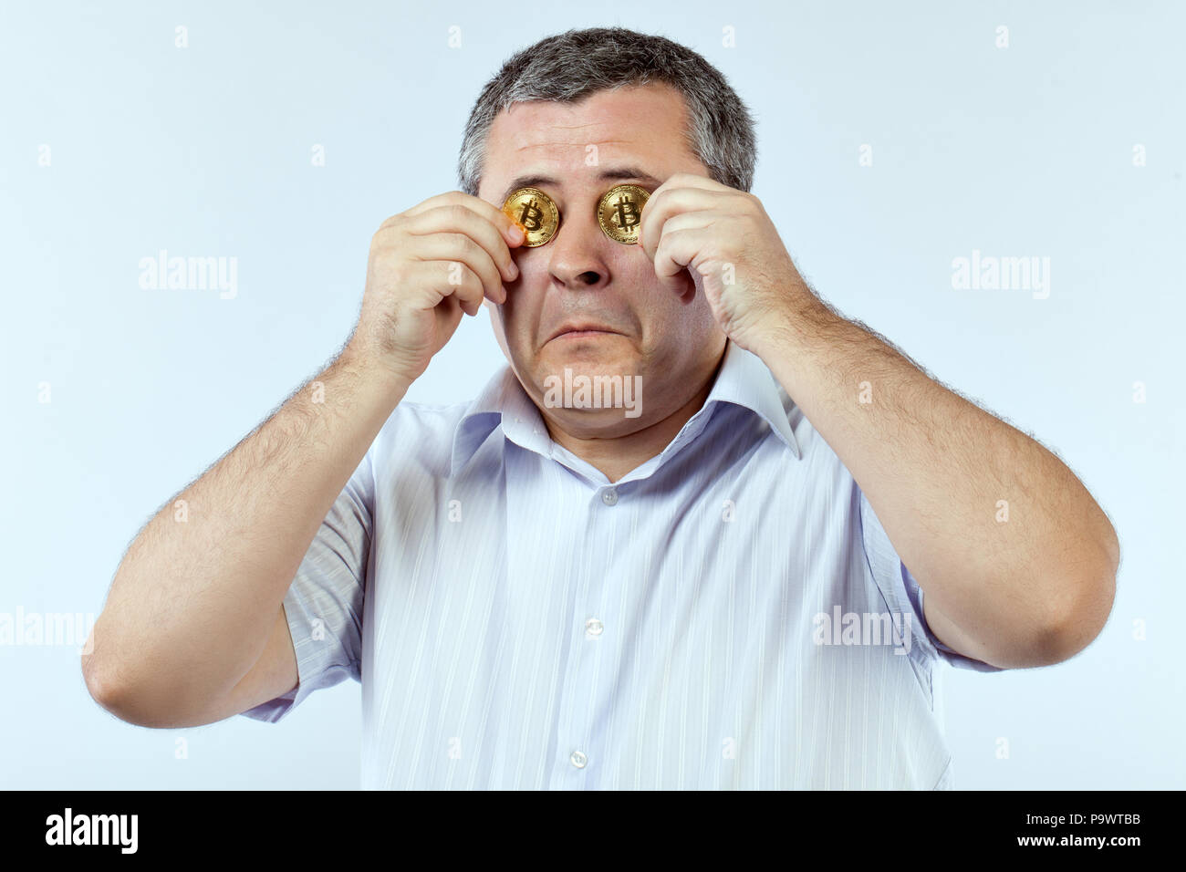 Coins eyes hi-res stock photography and images - Alamy