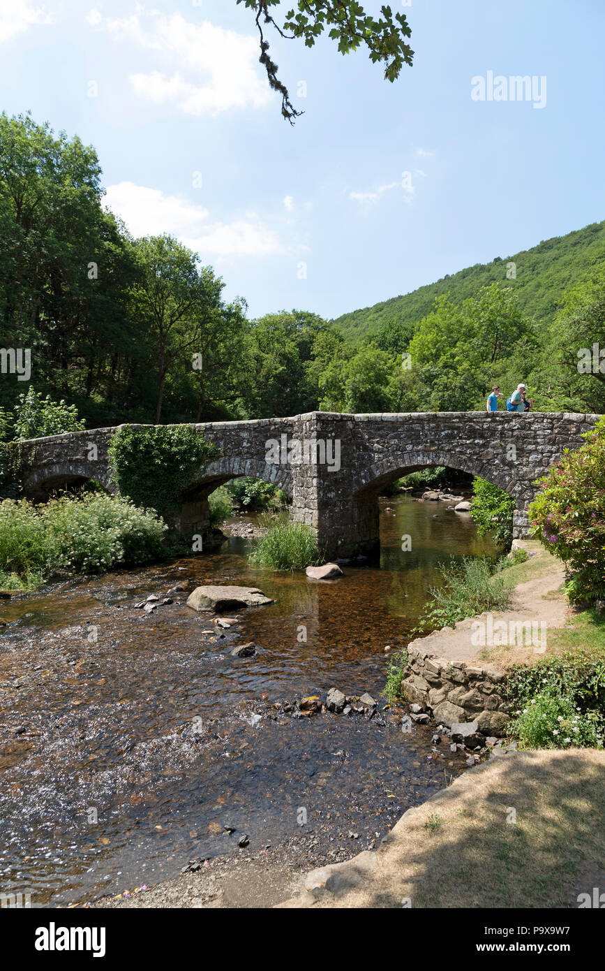 Stone bridge dartmoor river water hi-res stock photography and images ...