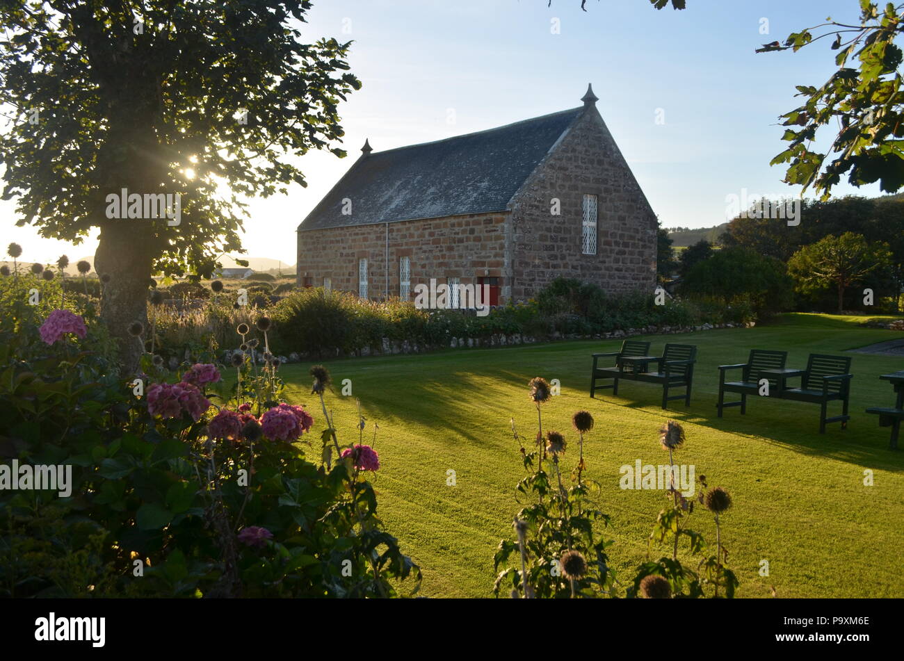 Scottish kirk building and garden hi-res stock photography and images ...