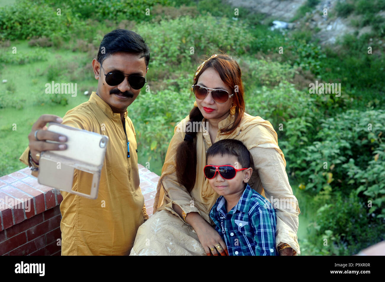 A middle class family in Bangladesh Stock Photo - Alamy