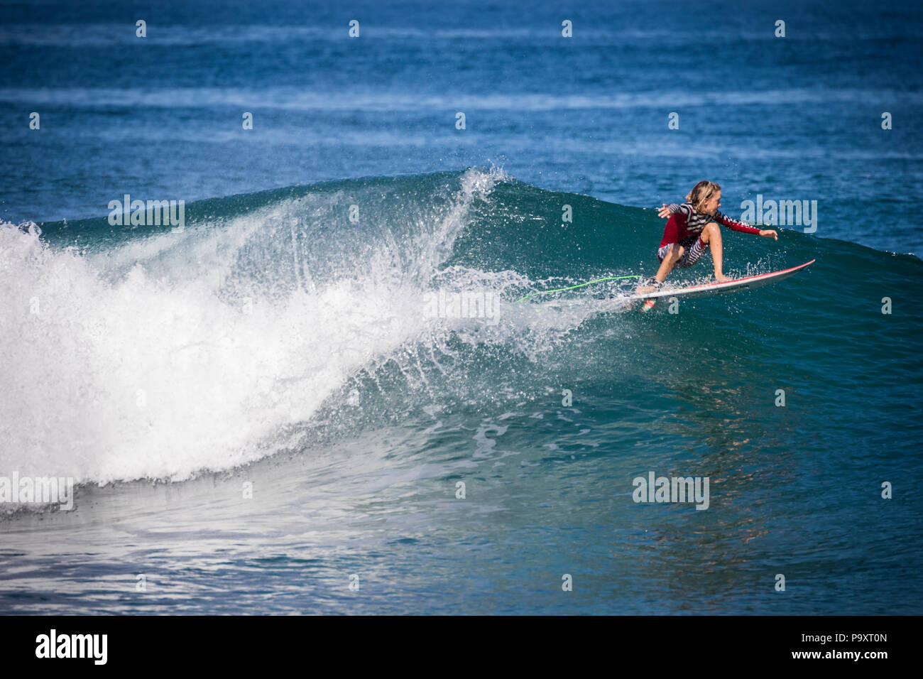 Boy at the sea hi-res stock photography and images - Alamy