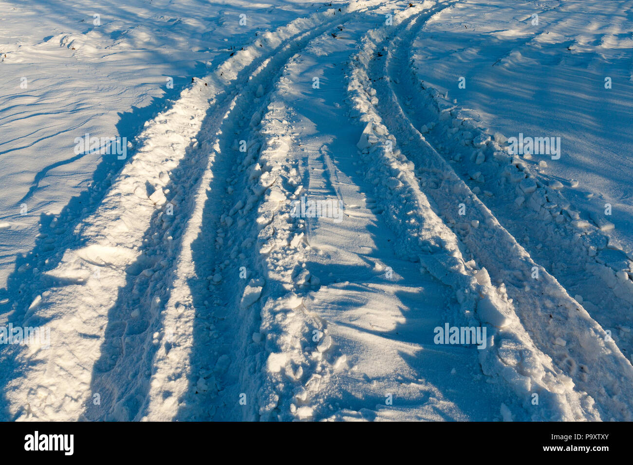 Car moving through deep hi-res stock photography and images - Alamy