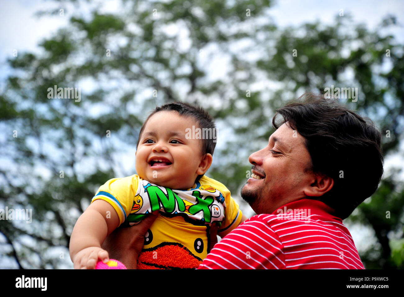 Father and child in Bangladesh Stock Photo - Alamy