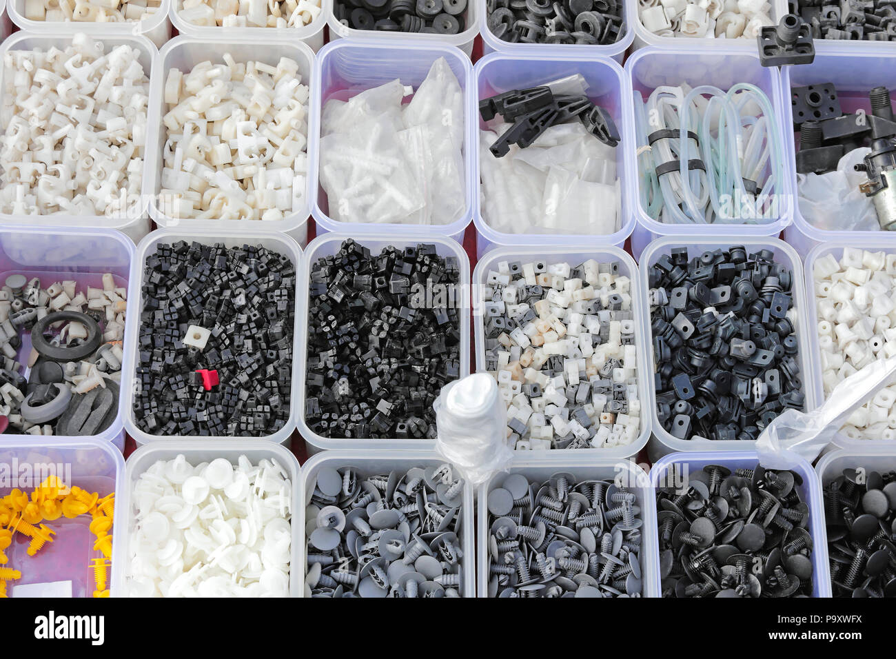Rubber compounds hi-res stock photography and images - Alamy