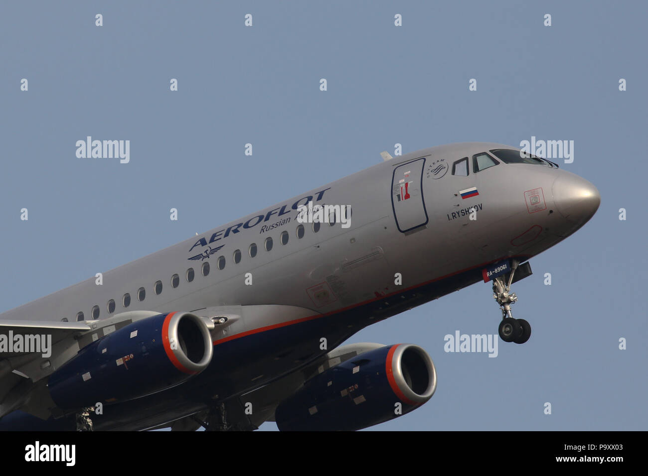 Russian su 100 hi-res stock photography and images - Alamy