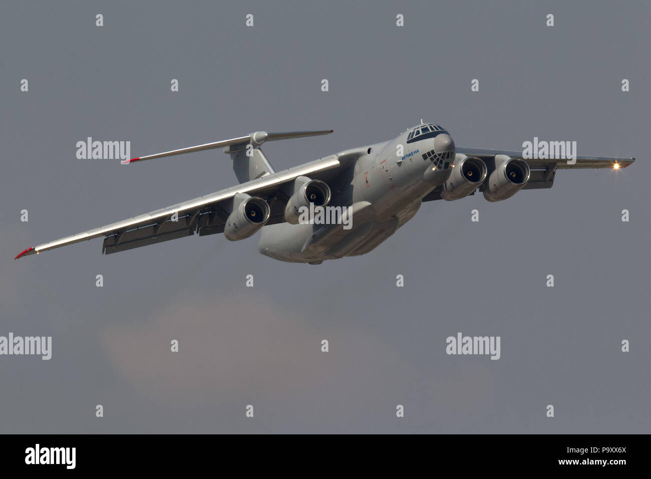 Ilyushin il 76 candid hi-res stock photography and images - Alamy