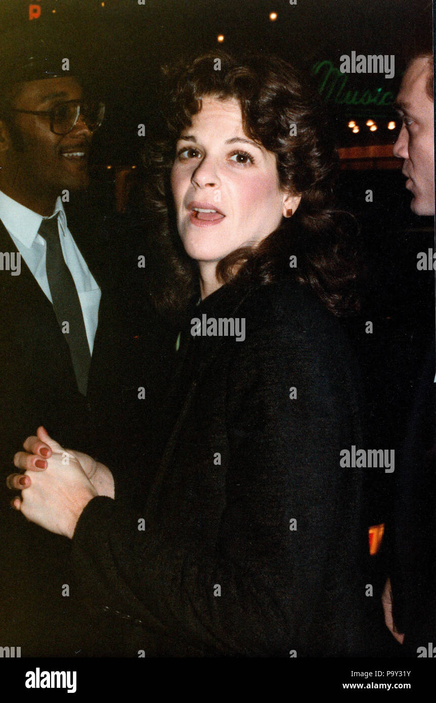 Gilda Radner and husband musician G.E. Smith attend David Bowie's ...