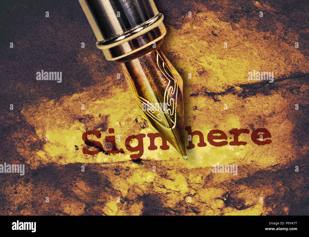 Contract verify hi-res stock photography and images - Alamy