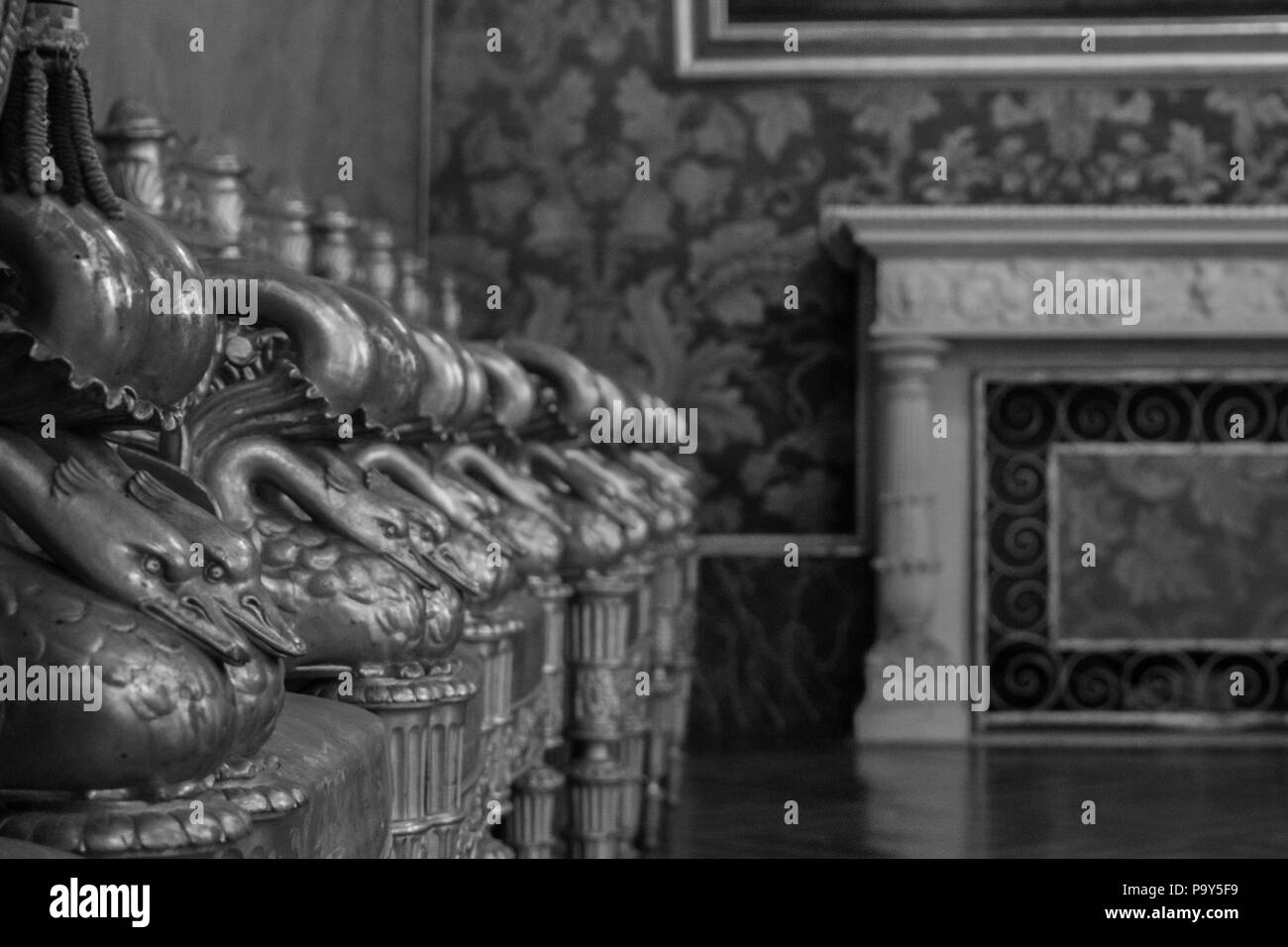 Throne In A Royal Palace Stock Photo Alamy throne-in-a-royal-palace-stock-photo-alamy