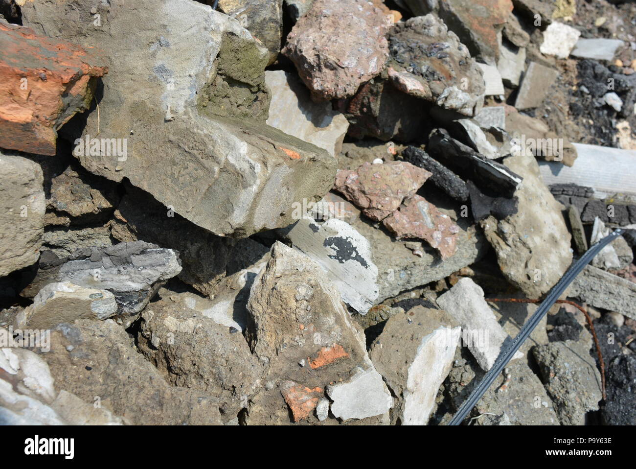 Debris after construction hi-res stock photography and images - Alamy
