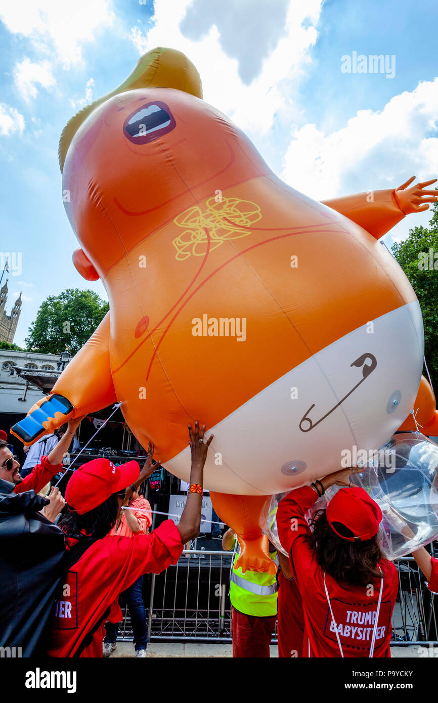 The babysitters hi-res stock photography and images - Alamy