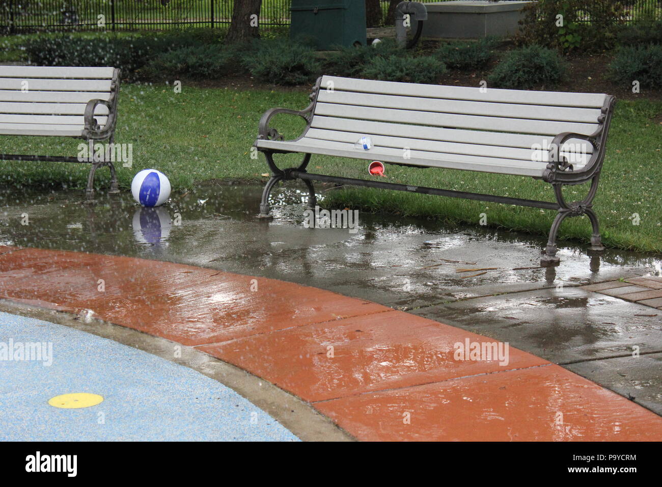 Upscale park with beautiful water features on a sunny summer day Stock ...