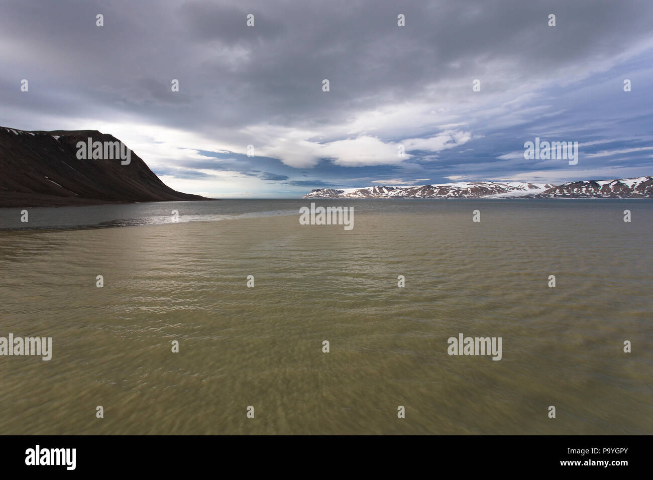 Svalbard view hi-res stock photography and images - Alamy
