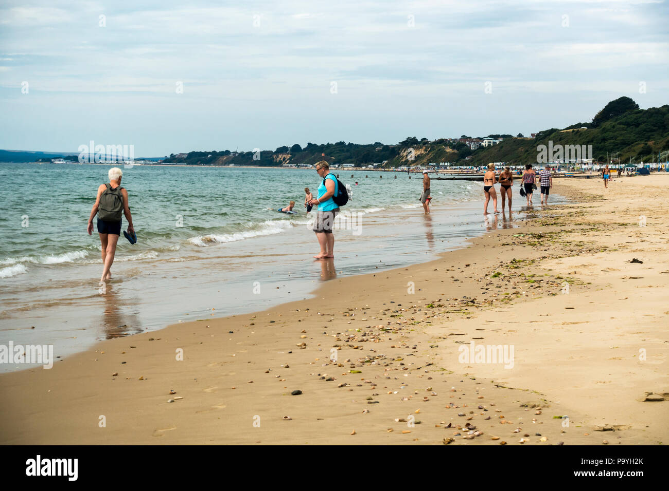 Heatwave uk beach bournemouth hi-res stock photography and images - Alamy