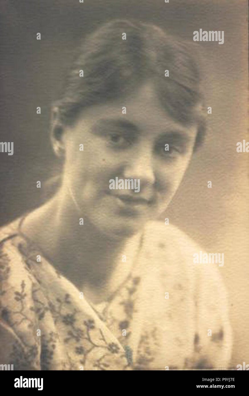 . English: Doris Brabham Hatt . circa 1910 585 Doris Brabham Hatt Stock ...