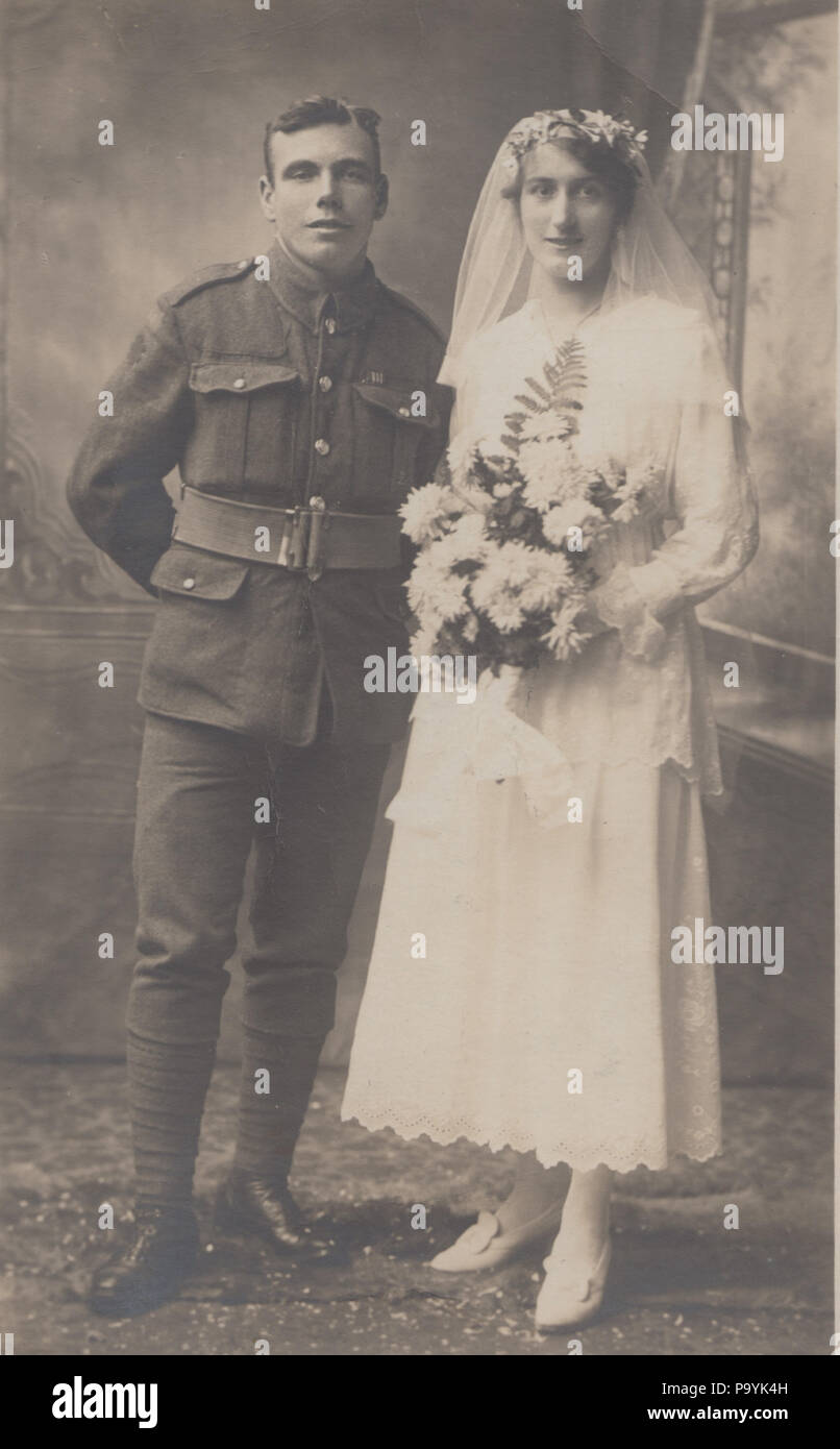 Photograph of soldier hi-res stock photography and images - Alamy