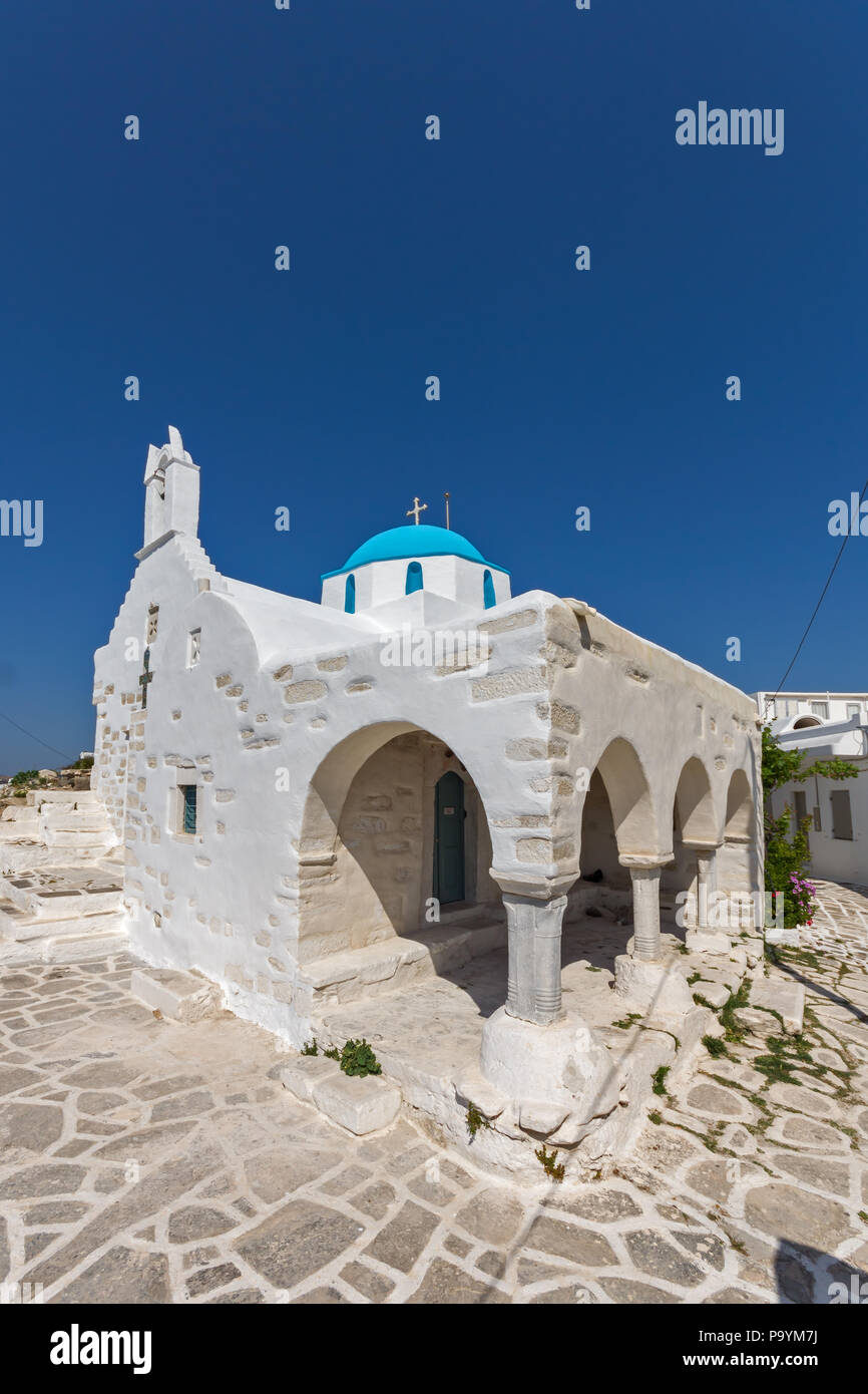 White church in Parakia, Paros island, Cyclades, Greece Stock Photo - Alamy