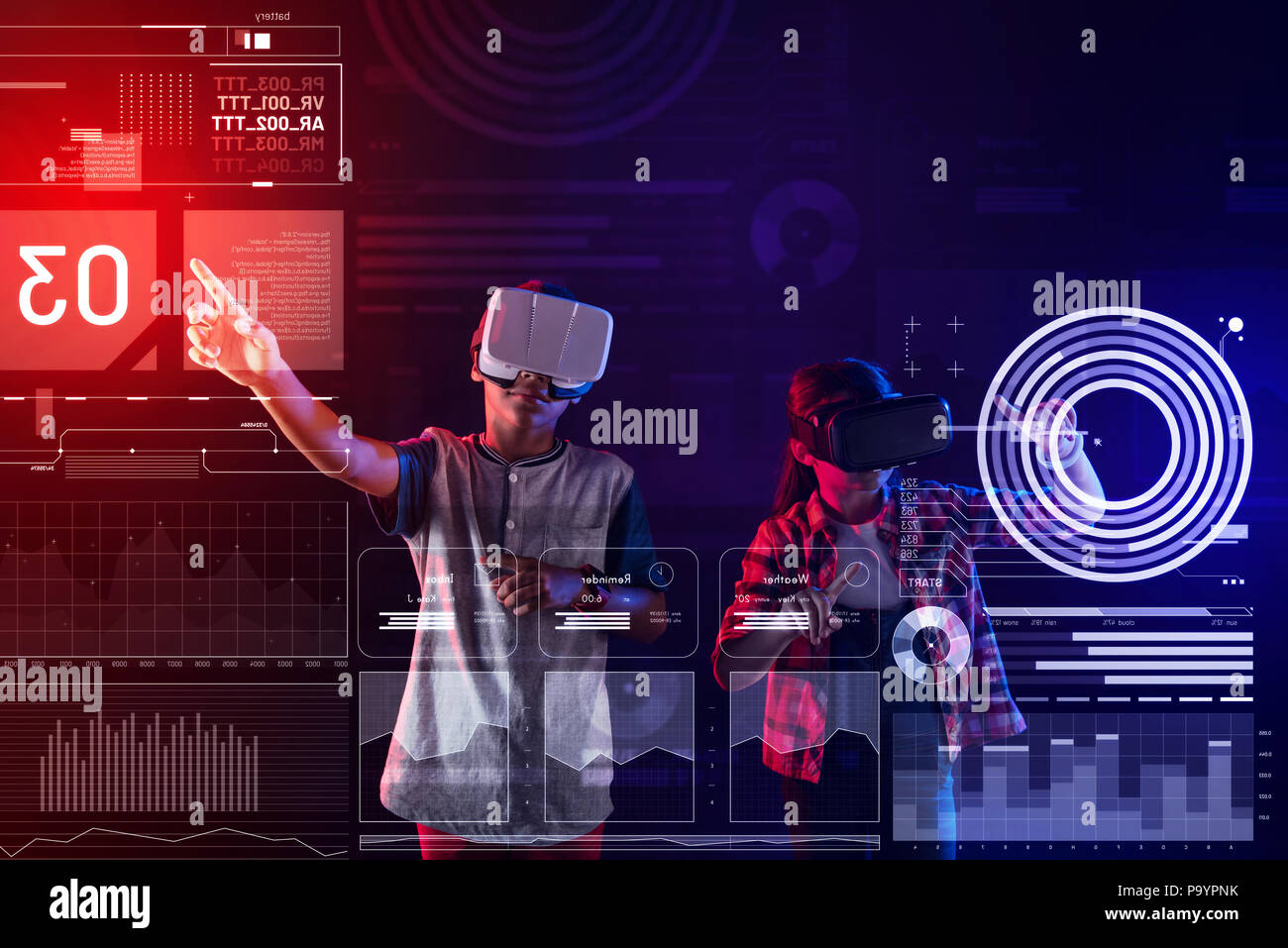 Smart kids hi-res stock photography and images - Alamy