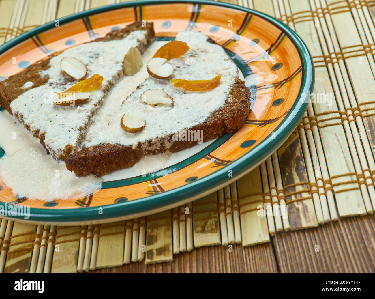 Indian bread pudding hi-res stock photography and images - Alamy