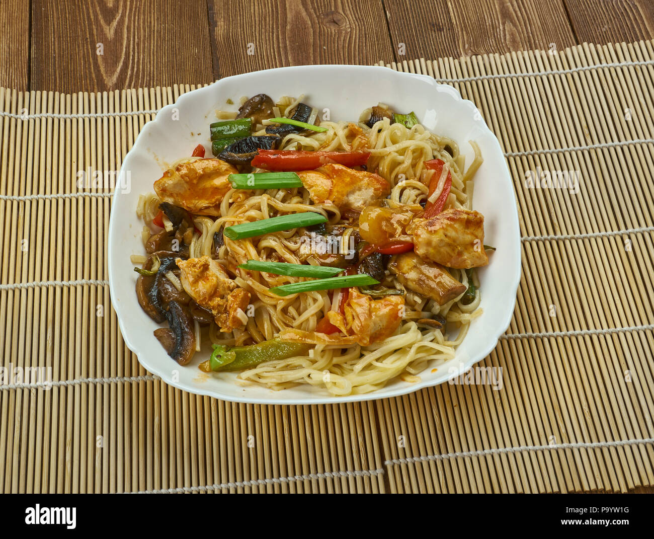 Chicken Chowmein authentic Chinese stir-fry Stock Photo - Alamy