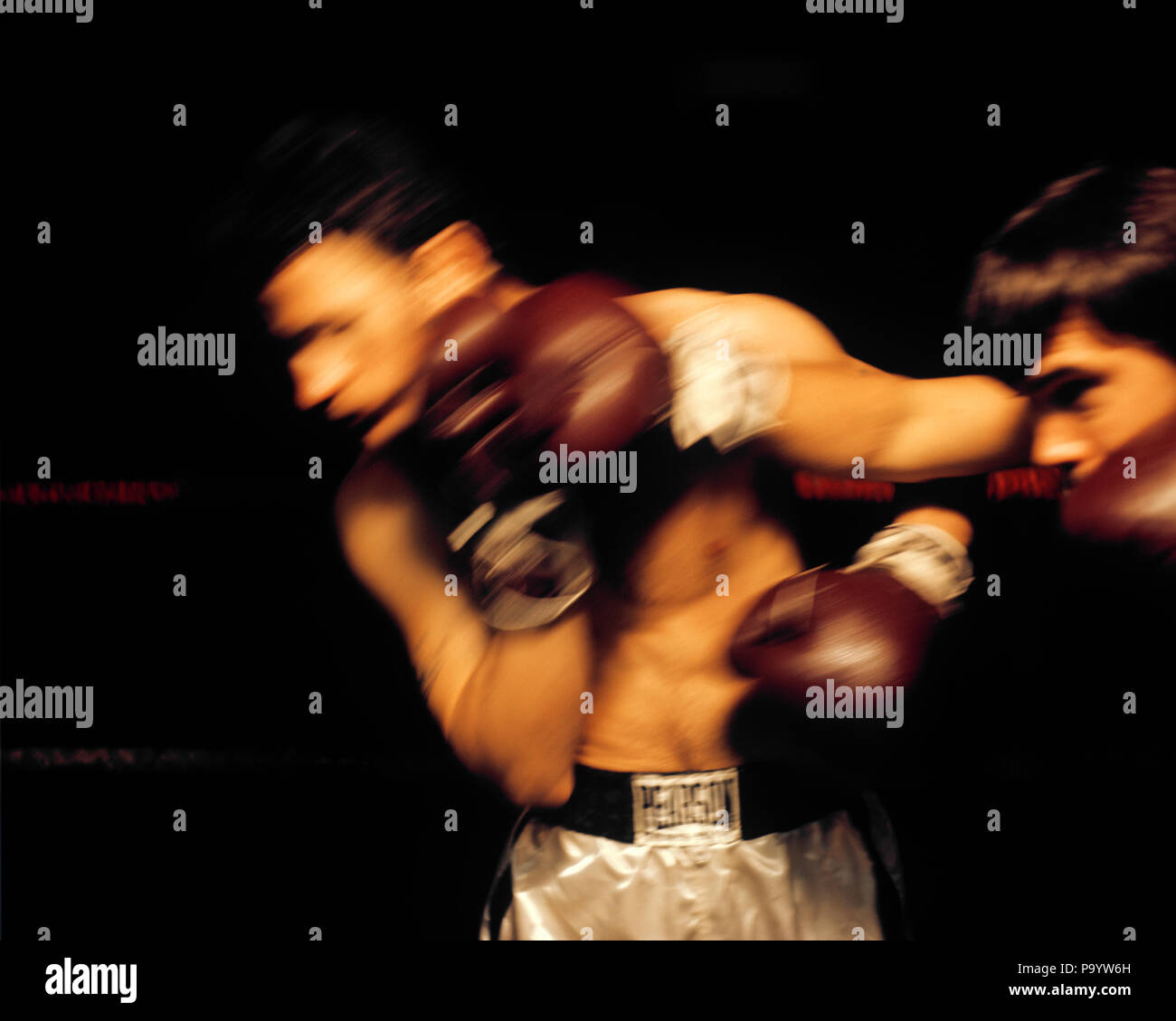 1970s MAN BOXER BEING PUNCHED IN THE FACE - ks9111 HAR001 HARS ...