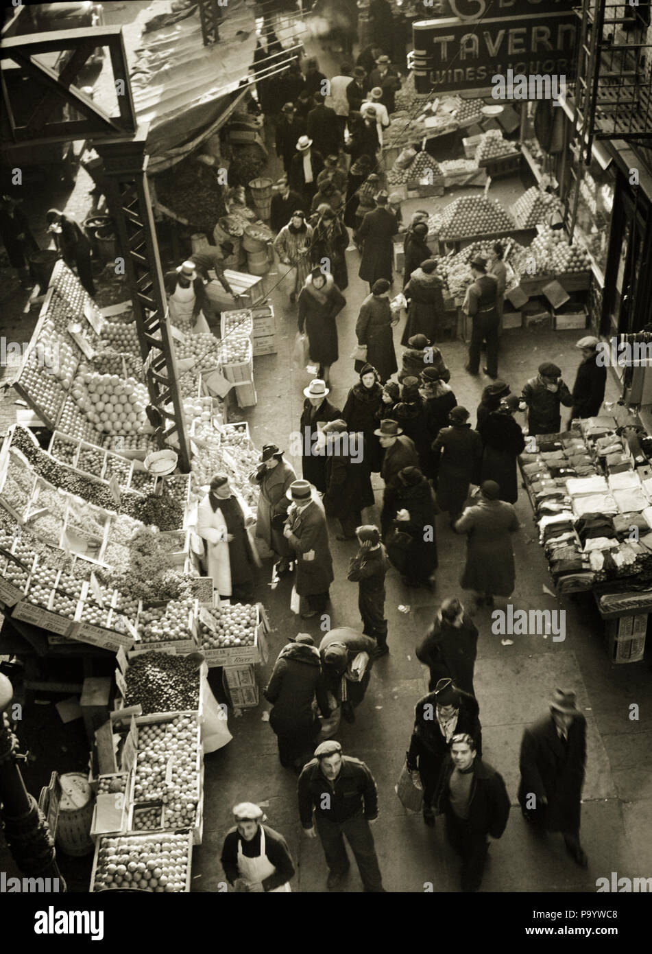 1930s 1937 FRUIT AND VEGETABLE MARKET STANDS ON SIDEWALKS OF WEST SIDE ...