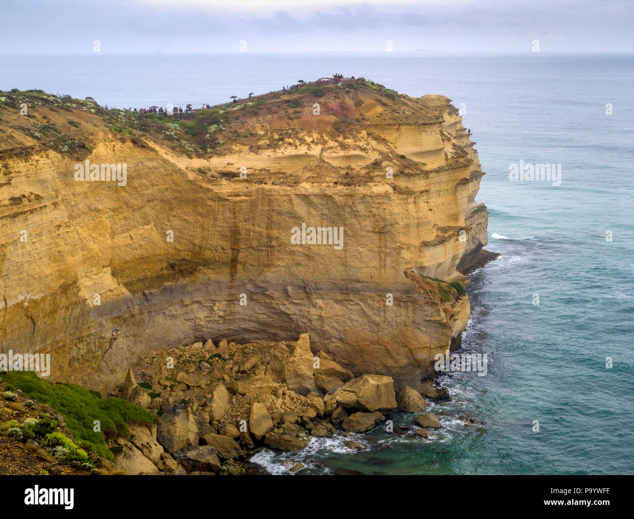 Castle Rock promontory at the Twelve Apostles coastline, Great Ocean ...