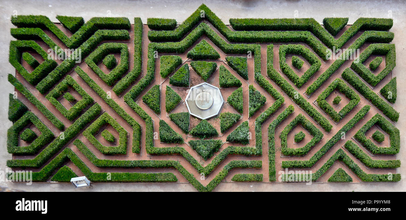 Labyrinth style hi-res stock photography and images - Alamy