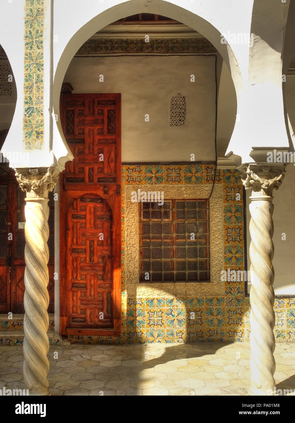 Algiers casbah hi-res stock photography and images - Alamy